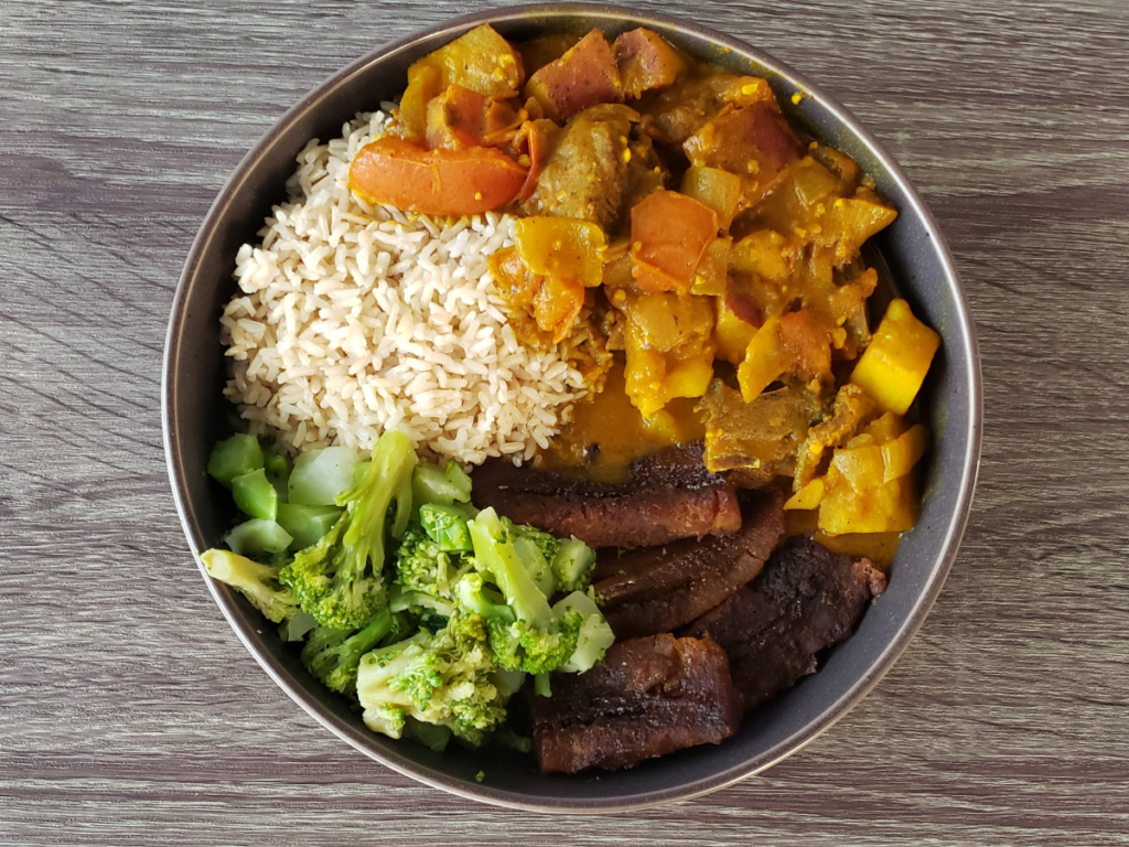 Amazing & Fast Curry Goat Recipe ‘Falls of the Bone’ - Adaeze Eats